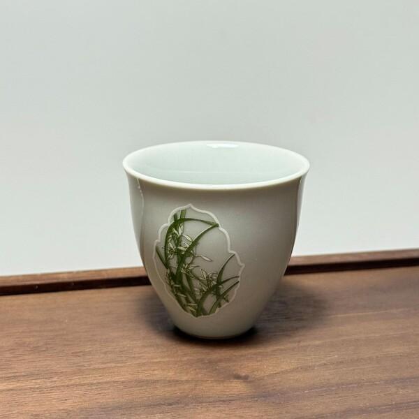 Pedoleco 中国茶器 品茗杯 35ml ミニ 小型 茶道具 手作り 茶器 茶杯 ティーカップ 青磁 セラミックス 陶器 シンビジウム (品茗杯35ml*1)商品コード：55077836206型番：DRR-99サイズ：品茗杯35ml*1...