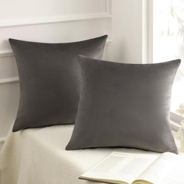 Phantoscope クッションカバー ベルベット 2枚セット シンプル 座布団カバー 無地 手触り良く ベロア ライトダークグレー 45×45cm商品コード：55077850881型番：PH-VLT2-DGRY-18サイズ：46cmx4...