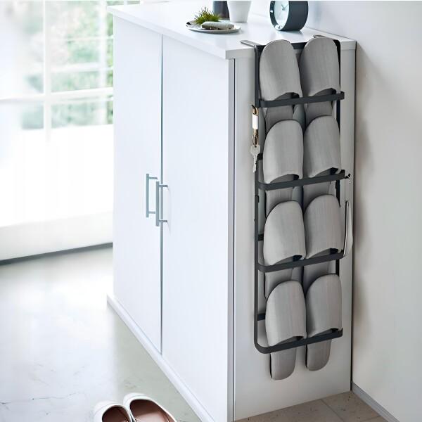 (ahomeone)壁掛けスリッパラック 4段 玄関収納 引っ掛け式 シューズラック 取り付け簡単 穴開け不要 省スペース バスルーム/寝室/ホテル対応 ステンレス製 大容量 サンダル収納 フック付き 安定性 組立不要 シンプルデザイン商品...