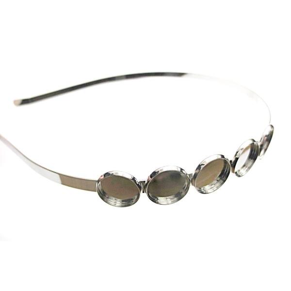 セッティング台座付き カチューシャ シルバー huey 手芸材料のヒューイ h1769s72商品コード：55078126005カラー：シルバーサイズ約:38cm 厚さ:2.6mm素材・合金入り数・1個色・シルバーデコレーションしてオリジナル...