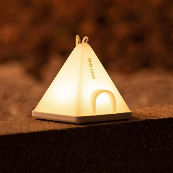 Kvensin ナイトライト「テント」LEDライト テーブルライト 多色調光 6段階調光 授乳ライト 赤ちゃん夜泣き対応 かわいい ベビーライト USB充電式 ポータブル ストラップ付き 持ち運び便利 インテリア 雑貨 誕生日贈り物 こども...