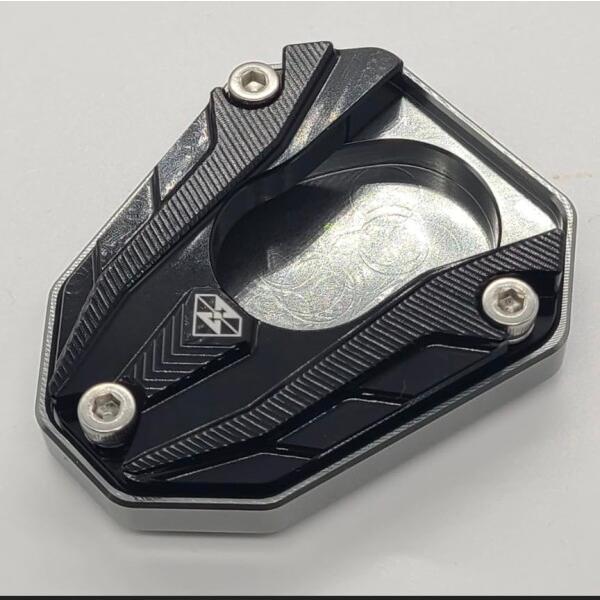 GOLDFAUST Ｚ９００ＲＳ Z900RS（全年式対応） NINJA650（2022年式以降） サイドスタンドエンド サイドスタンドカバー ZR900K パーツ カスタムパーツ z900rs ｚ９００ｒｓ〈黒〉商品コード：5507879...