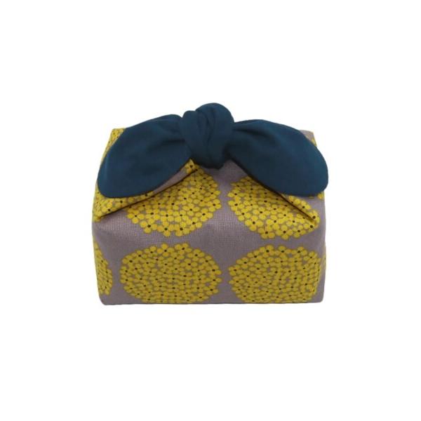 お弁当袋 保冷保温 ランチバッグ 紐なし 結ぶタイプ あづま袋 リボン あじさい (グレーマスタード×ネイビー)商品コード：55079290099型番：LB1カラー：グレーマスタード×ネイビー保冷・保温のお弁当袋で、お洗濯が可能です。一般的...