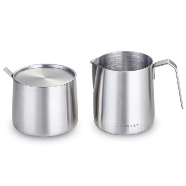 Easyworkz ステンレス製 クリーマーと砂糖入れセット スプーン付き 積み重ね可能「ブラシ シルバー」商品コード：55080848375型番：EZ-SC01-BSサイズ：Mediumカラー：ブラシ シルバーステンレス鋼304構造:この...