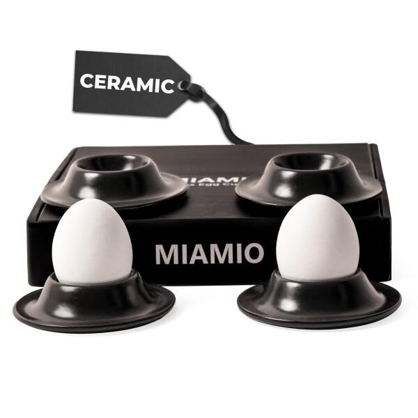MIAMIO ? セラミック製エッグカップ4個セット、卵の殻用トレイ付きストーンウェアエッグカップ、レストラン品質の朝食用エッグカップ ? 食洗機対応 (ブラック)商品コード：55080851978型番：MM-279カラー：ブラックトレイ付...