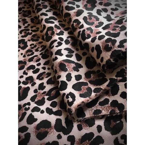 ツイル生地 アニマルプリント 薄手 生地 布 はぎれ デニムリメイク 端切れ ヒョウ柄 豹柄 ゼブラ しまうま プリント 柄 ツイル布 (赤いほっぺ ロング)商品コード：55080855448型番：XS8890カラー：赤いほっぺ　ロングアニ...