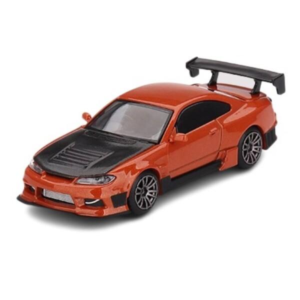 【発売日：2023年12月24日】TrueScale Miniatures MINI GT 1/64 ニッサン シルビア S15 D-MAX メタリックオレンジ 右ハンドル 完成品商品コード：55080858409型番：MGT00581-R...