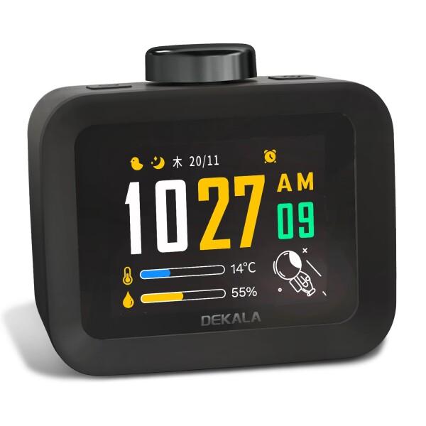 Dekala デジタル目覚まし時計 置き時計 大音量 2.8型カラーLCD 4アラーム設定 30種類のホワイトノイズ 操作が簡単 10種類の目覚まし音 音量と明るさを調節可能 睡眠困難者・子供・オフィスワーカー商品コード：550808633...