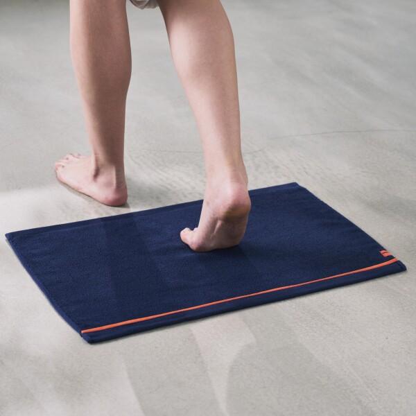 OSTDplus(オーエスティーディープラス) バスマット ネイビー 洗える タオル地 浴室 足拭き マット お風呂マット 約60×40cm商品コード：55080865281型番：OSD-BM-NV1サイズ：バスマット1枚カラー：ネイビー【...