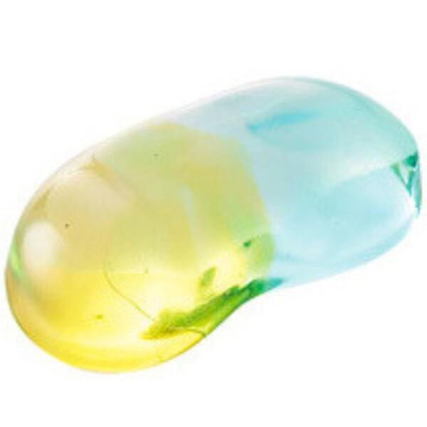 FlaColle 箸置き びいどろ ガラス 可愛い お洒落 日本製  プレゼント (箸置き イエロー)商品コード：55080869989型番：A42カラー：透明透明感のあるグラデーションが映える箸置き。外側から内部にまで透明度が高く、「とう...