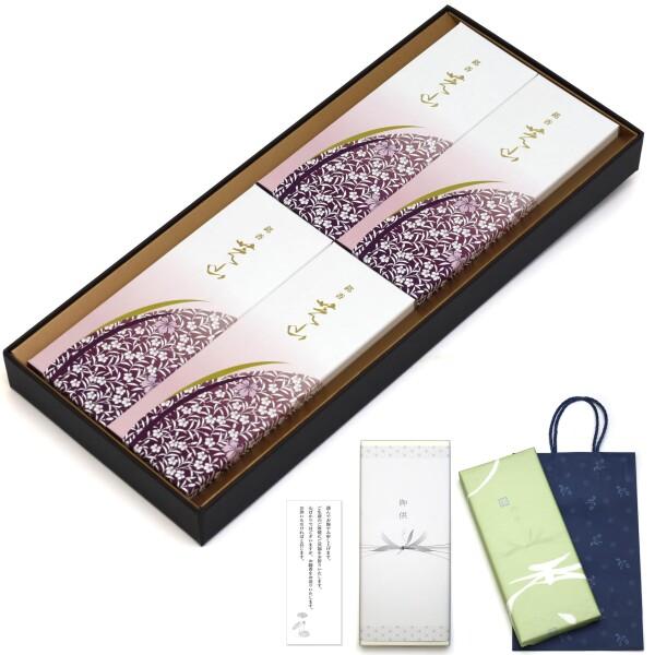 お悔やみ 線香 ギフト  日本製 少煙 贈答用 お線香 法要 一周忌商品コード：55080935324型番：inc_gi_ka_sibayama_ba_le_02サイズ：お悔やみ弔文 手提げ袋付カラー：芝山(包装の内側に熨斗) 使用シーン ...