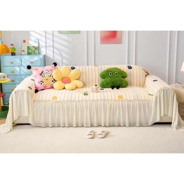 EMME可愛いソファーカバー ソファシーツ お洒落 スカート付き おしゃれ かわいい インテリア かけるだけ 姫系レース マチルカバー 柔らかい 防水 汚れ防止 滑り止め ひっかき防止 ソファカバー 犬猫対策 大判 肘あり 肘なし 1人掛け...