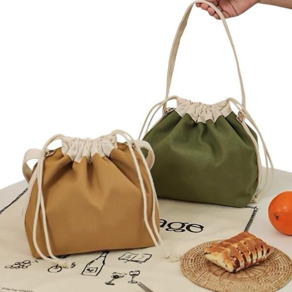 (PoleStella)斜めがけ抽繩保温弁当袋 ピクニック用キャンバス保温弁当バッグ 学生用携帯多機能手提げ袋 ビジネス向け弁当バッグ商品コード：55081194576型番：0610サイズ：大型カラー：オリーブグリーンサイズ:約23×21....