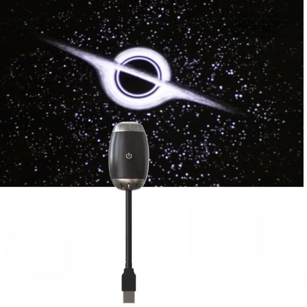 (Maplefea)USB充電式 車内用星空プロジェクター プラネタリウム 高輝度LED 広角調節可能 5V即挿即用 車中泊/寝室/リビング用 軽量携帯 大人子供兼用 癒しの星空ナイトライト ブラックホール商品コード：55081336523...