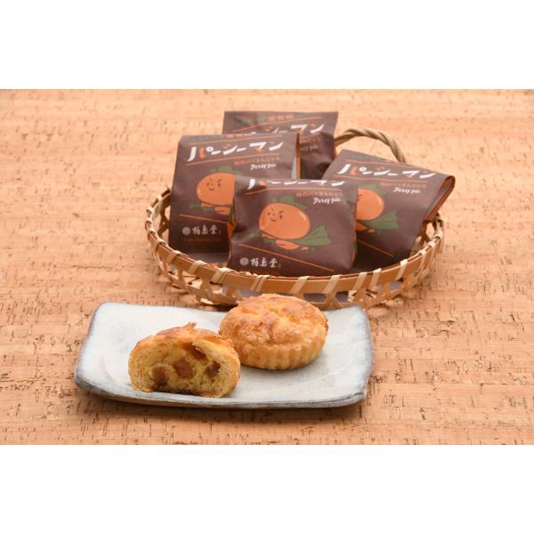 こだわり１　大野町太鼓判認定富裕柿のパイ饅頭　柏鳥堂（ハクチョウドウ）富有柿のパイ饅頭。2025年に地元大野町に大野町太鼓判認定を受けました。こだわり２　大野町特産富有柿を使用地元大野町産富有柿を仕入れて、自社でカット、甘い蜜に付け込んで富...