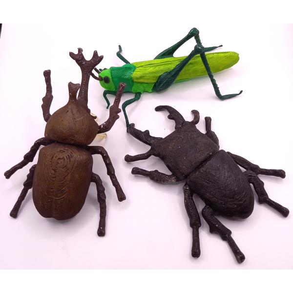 ★サイズ 　カブトムシ　高さ： 25mm×横：100mm×奥行：70mmクワガタ　高さ： 20mm×横：100mm×奥行：70mmバッタ　高さ： 40mm×横：100mm×奥行：80mm★素材：PLA樹脂　落としても割れにくいので、お子様に...