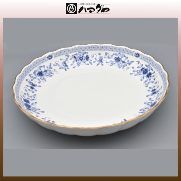 【発売日：2019年12月01日】鳴海製陶株式会社（なるみせいとう、Narumi Corporation）は、名古屋市緑区鳴海町に本社をおく高級洋食器メーカーです。特にボーンチャイナが有名です。、食器では、国内のホテルやレストラン、旅客機の...