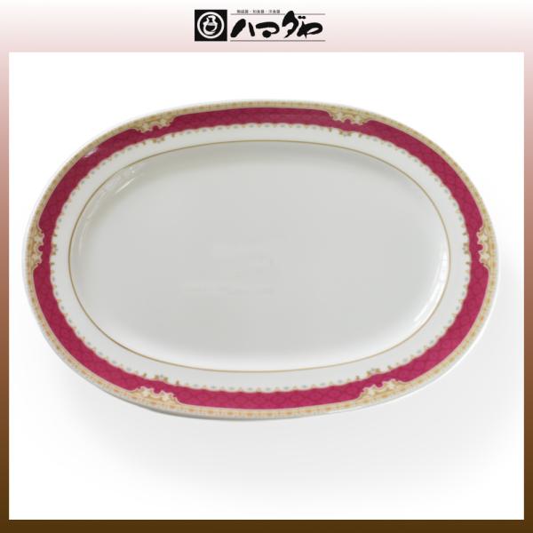 【発売日：2025年10月25日】ノリタケの「ボーンチャイナ スタジオコレクション GRANADA（グラナダ）」は、洗練されたデザインと上質な素材が融合した洋食器シリーズのひとつです。「GRANADA」はスペインの都市名に由来し、異国情緒を...