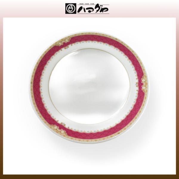 【発売日：2025年10月25日】ノリタケの「ボーンチャイナ スタジオコレクション GRANADA（グラナダ）」は、洗練されたデザインと上質な素材が融合した洋食器シリーズのひとつです。「GRANADA」はスペインの都市名に由来し、異国情緒を...