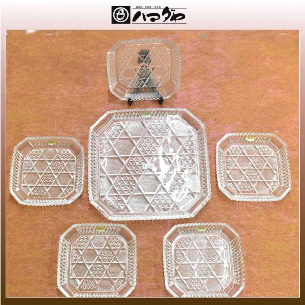 【発売日：2025年10月25日】ノリタケの「クリスタル氷華皿」シリーズは、昭和後期から平成初期にかけて展開されたガラス食器のコレクションで、繊細な美しさと涼やかな印象が特徴です。 「氷華（ひょうか）」という名の通り、氷の結晶や霜の花を思わ...