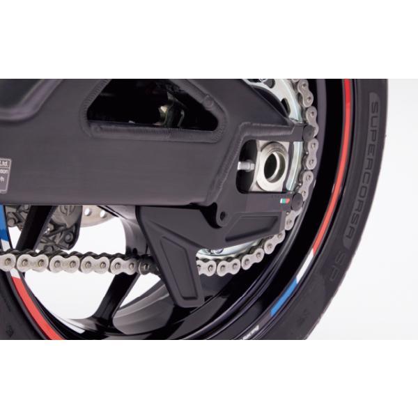 【適合車種】CBR1000RR-R FIREBLADE　【適合型式】SC82-1000001〜　【商品説明】サーキットレギュレーションに準拠した設計で、スプロケット部への異物噛み込み防止とともに、レーシングイメージを高めます。 ●材質 樹脂...