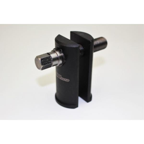 【適合】汎用　【商品説明】【特徴】 ●ステムベアリングレースリムーバーはバイクのフレームに圧入されたステムベアリングのアウターレースを抜き取る工具です。アウターレースの内側から爪を掛け、反対側からパイプ等を挿入しハンマーで打ち抜きます。 ●...