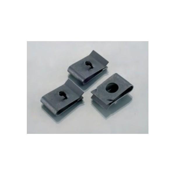 【適合】汎用　【備考】入数：3　【商品説明】仕様：M4/タッピング用長さ17 A0.6 ●スチール製パーカライジング処理 ●適合板厚：2.5mm ●推奨ビスM4/ タッピング用 ●ウインカー&amp;ボディ用ビス（十字穴付 / トラス / ...