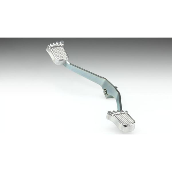 【適合車種】スーパーカブC125　【適合年式】JA48　【商品説明】遊び心と実用性を備えたチェンジペダル。純正ペダルと比較し、面積を増やすことでシフトチェンジをし易くしております。左右の足型に作られたペダル部が遊び心を駆りたてます。 ●【材...