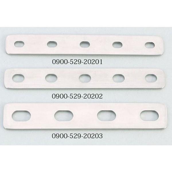 【適合】M8ボルト用　【商品説明】補修、固定、使い方いろいろ ユニバーサルステー ラインアップ！ ●材質：SUS304（生地） ●表面処理：ヘアライン仕上げ ●厚さ：2.5mm ●全長：150 ●全幅A：20 ●幅B：11.5 ●幅C：31...