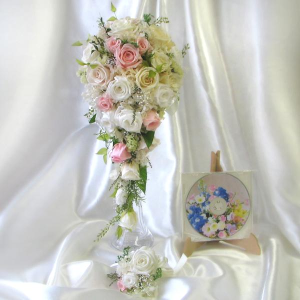 ■形　　態　 オーダーメイドプリザーブドフラワーブーケ ■花 　 材 ・ローズ・ジャスミン・カスミソウ・アジサイ・グリーン （以上プリザーブド）・その他小花・リボンなど（オーダーにより花材が異なります） ■サ イ ズ 参考画像の商品は約18...