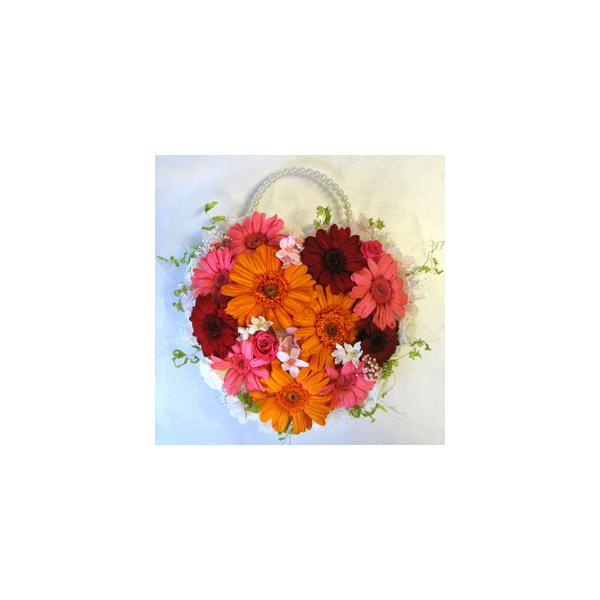 ■形　　態　 オーダーメイドプリザーブドフラワーブーケ ■花 　 材 ・ローズ・ガーベラ・カスミソウ・アジサイ （以上プリザーブド）・その他小花・リボンなど（オーダーにより花材が異なります） ■サ イ ズ 参考画像の商品は横幅約17cm×持...