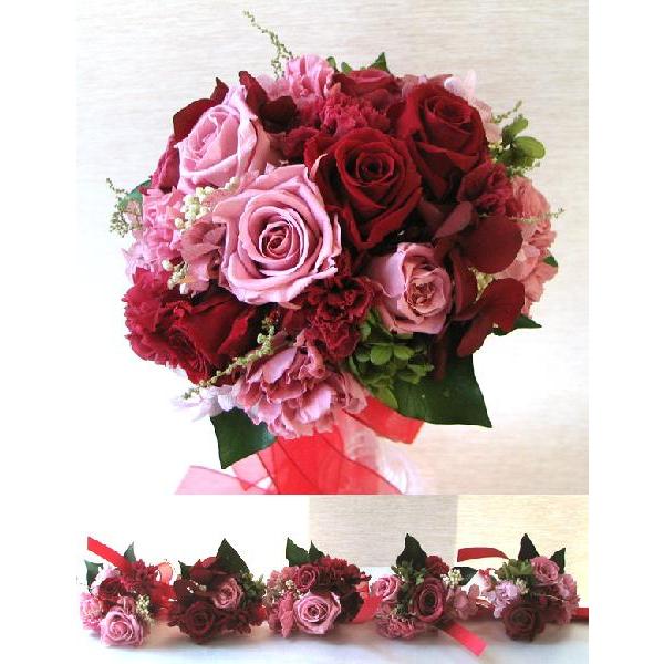 ■形　　態　 オーダーメイドプリザーブドフラワーブーケ ■花 　 材 ・ローズ・カスミソウ・アジサイ・グリーン （以上プリザーブド）・その他小花・リボンなど（オーダーにより花材が異なります） ■サ イ ズ 参考画像の商品は直径約15cm■サ...