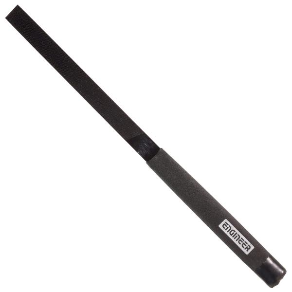 【商品概要】組ヤスリ(目の粗さ:細目)全長:215mm重量:58g断面形状:平刃渡り:100mm幅:111cmあたりの山数:27サビに強い特殊な黒染めで表面処理を行っています。電解研磨でヤスリ目を磨き切削性を向上、抜群の切れ味です。【商品説...