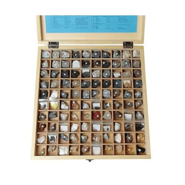 【商品概要】岩石・鉱物標本100種入数:1セット内容:岩石・鉱物100種解説等:岩石名・産地記載【商品説明】【商品詳細】ブランド：東京サイエンス(Tokyo Science)商品種別：おもちゃ商品名：岩石標本(岩石・鉱物標本100種) /3...