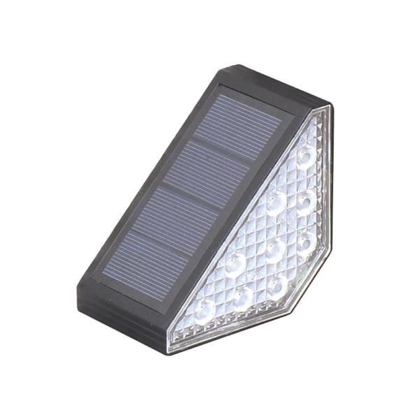 【商品概要】用途：階段用の照明としてサイズ（約）：D55×W82×H82mm重量（約）：96g光源：LED×9個明るさ（ルーメン値）：10lm【商品説明】【商品詳細】ブランド：DAISHIN商品種別：DIY・工具・ガーデン商品名：大進(DA...