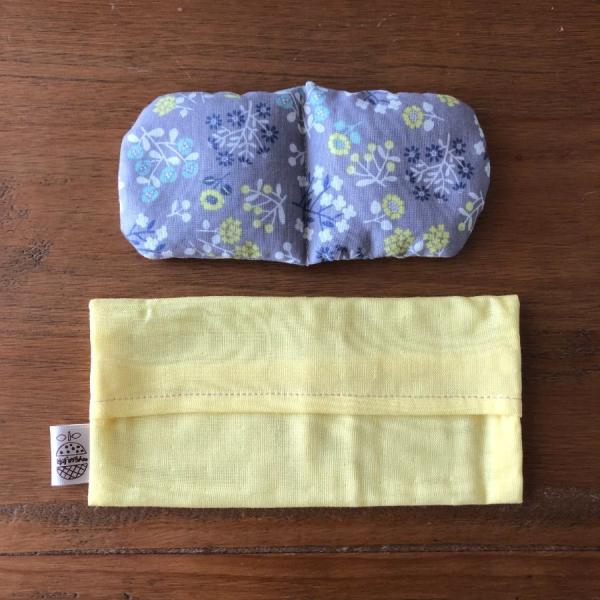 ■サイズ ■約８．５cm × 約１５ｃｍ重量：１２０ｇひとつずつ手作りしています。 多少の誤差はご了承ください。生地のカット部分により 柄の出方が異なります。■素材■本体：コットン１００％、 国産無農薬玄米、瀬戸内産粗塩カバー：コットン１０...