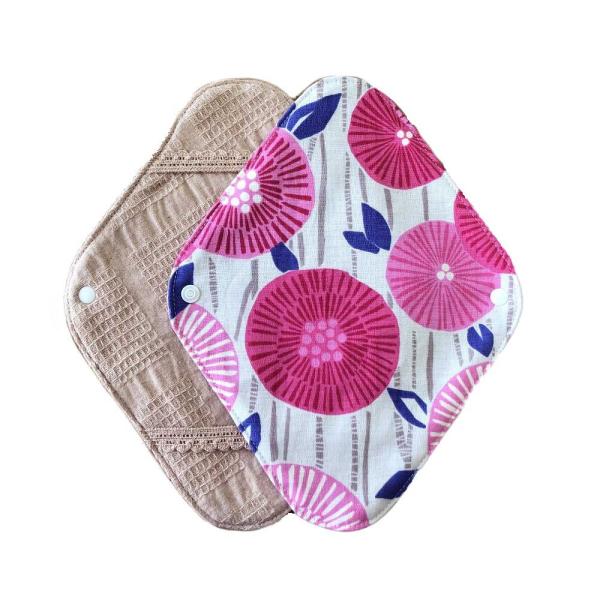 布ナプキンを挟む方の生地は経血が落ちやすいオーガニックコットンなので、万が一ホルダーに経血がついても大丈夫。ゴム付きで、うっかり落としちゃう不便も解消。可愛いレースのゴムも、オーガニックコットンです。■サイズ■広げたサイズ：約２４ｃｍ×約１...