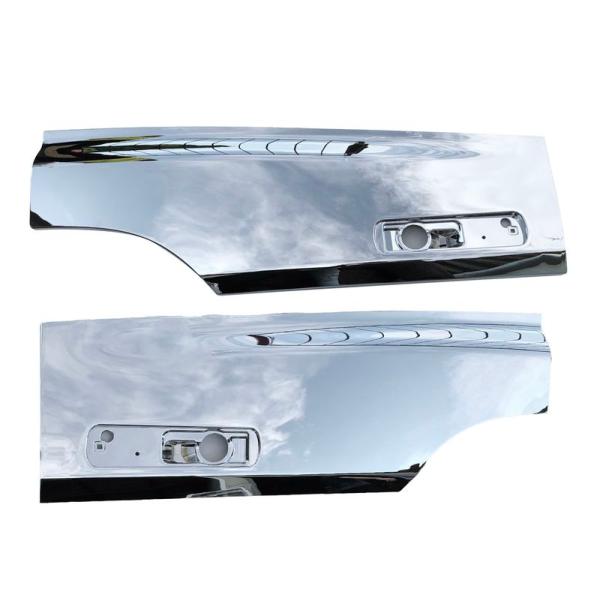 ■適合車種いすずギガ 平成15年6月〜平成19年2月■材質：ABS■カラー：メッキ車種が一致していても、年式により若干の加工が必要となる可能性がございます。両面テープは付属しておりますが、サービス品程度とお考えください。※サイドマーカーは別...