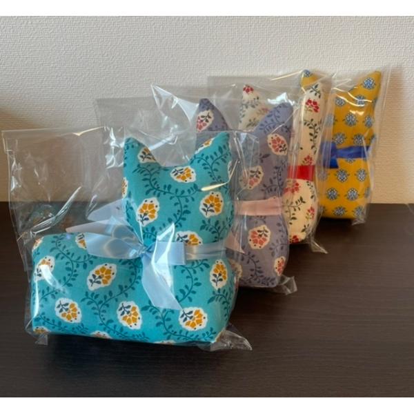 【発売日：2022年06月06日】（サイズ）約　高さ15cm×横17cm×幅5cm    手作りの為、多少の誤差がございます。（原材料）コットン・またたびの実・ポリエステル綿　　（原産国）日本ルシャのまたたびおもちゃの新商品です。☆またたび...