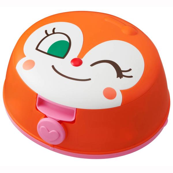スタイル：ドキンちゃんおしりふきやウェットティッシュのケースに。ワンタッチでフタが開きます。お子様のいたずらを防ぐ安心ロック付き。デスクで場所を取らないコンパクトサイズです。アンパンマンおしりふき60枚入が1個付いています。日本製