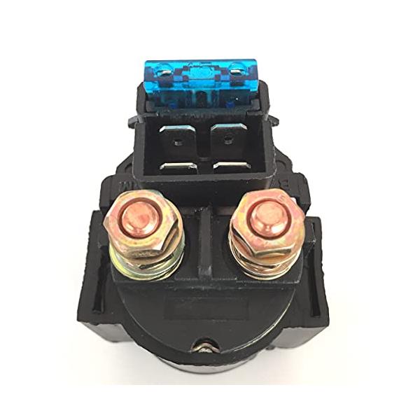 スターターリレーには大きな電流が流れるので壊れることがあります。スタータースイッチを押しても“カチカチ”音がせずセルモーターが回らない場合、スターターリレーの導通不良が考えられます。スターターリレーが“カチカチ”音がしている場合、スターター...