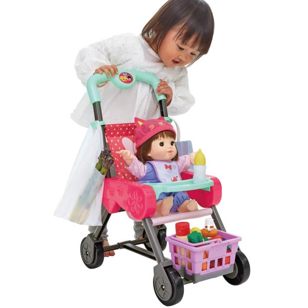 カラー：ピンクサイズ：ワンサイズスタイル：お買いものベビーカー対象年齢:2歳以上セット内容:ベビーカー、お買い物カゴ商品サイズ:幅約24.5×奥行約39.5×高さ約50ｃｍママそっくりに“お買いものごっこ"ができるベビーカーは、ぽぽちゃんだ...