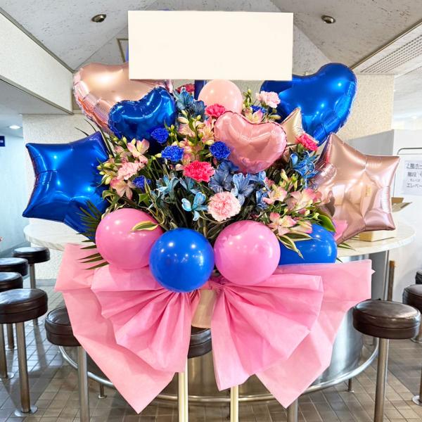 【注意事項】画像は一例です。使用するお花は季節、仕入れ状況により異なるので仕上がりはお任せとなります。