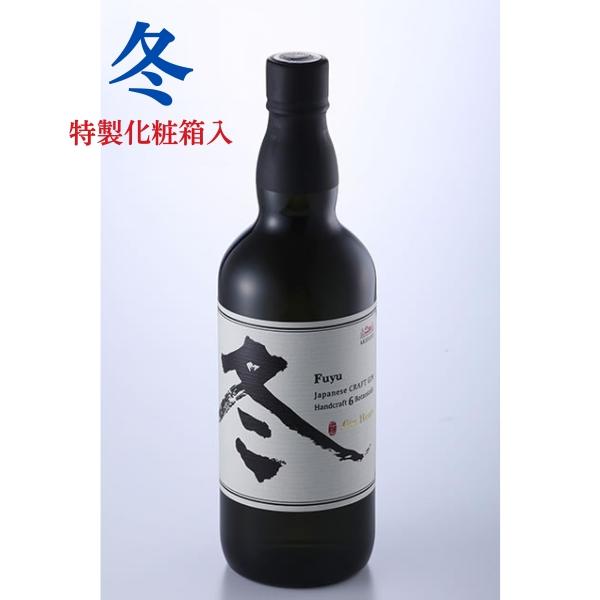 ●鹿児島県佐多宗二商店南国鹿児島の冬の頃は様々な柑橘類の果実が数多く出荷されます。今回のジンはその鹿児島産桜島小ミカン、たんかん、金柑、柚子等、冬の南国シトラスフルーツの香り満載です。その旬のフルーツのピールの香るソーダ割りもお勧めだが、こ...