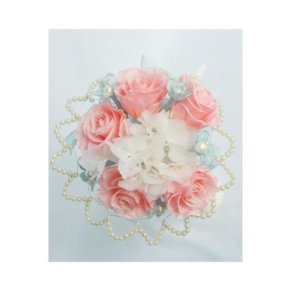 折角のブーケ！お部屋にも飾っておきませんか♪手作りプリザーブドフラワーのブーケです、ブートニアも付いてご相談しながらお作りしお直しもいたします、送料無料です。１品１品手作りのため製作期間に１週間から10日いただきますので、配送指定日は余裕を...