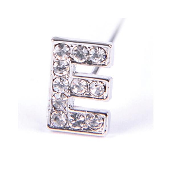 イニシャル（アルファベット）のピックです。エレガントな輝きのガラスピック、アイデア次第で様々な用途にご利用いただけます。大きさ：　最大幅約1.5cm×　長さ約8cm※先端が尖っていますので、商品を取り出す際や、ご使用の際は十分ご注意ください...