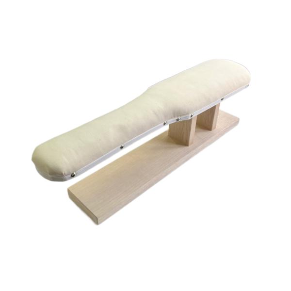 ・商品番号：1732・配送方法：宅配便・袖馬15号(58×8/15ｃｍ）　Pressing Board #15　Made in Japanテーラーの必需品あらゆる箇所の仕上作業に最適テーラーなどでよく使われている大変使いやすい仕上馬です。主...