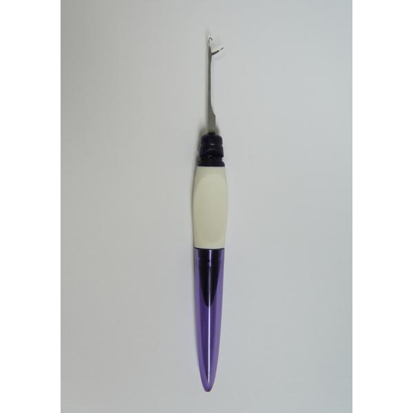 ・商品番号：610 960・配送方法：メール便・宅配便・《Prym社・ベラ針》プリム社製のベラ針。斬新なデザインで程よい太さで持ちやすく、長時間の作業にも疲れにくいです。目落ち修正やニット生地の修正・補修に大変便利です。細めの針先なので生地...