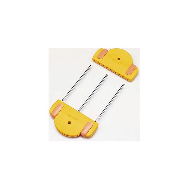 ネコポス対象商品です。【クロバー】新ヘアピンレース編み器★クリップ式。こま編みだけでレースの長い編地（ブレード）が作れます。マフラー、チョーカー、ストールなどが簡単に編めます。（作れるブレード幅：2〜8ｃｍ）当店では納品明細をメールにてお送...