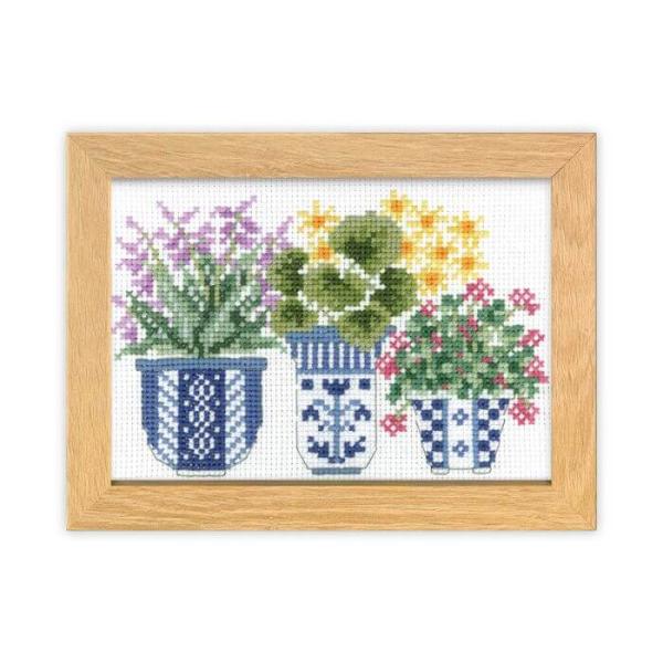 ネコポス対象商品です。12ヶ月のBONSAI 6月草ものクロス・ステッチキット「12ヵ月シリーズ」に新シリーズが登場！『12ヵ月のBONSAI』は1月から12月までそれぞれ季節に合わせた樹木の「盆栽」をテーマとしたシリーズです壁掛け・スタン...